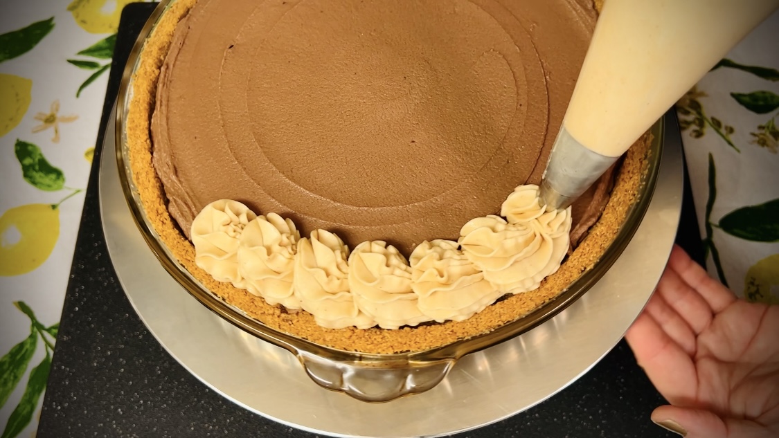 Peanut Butter Chocolate Pie - Double Stop Bake Shop